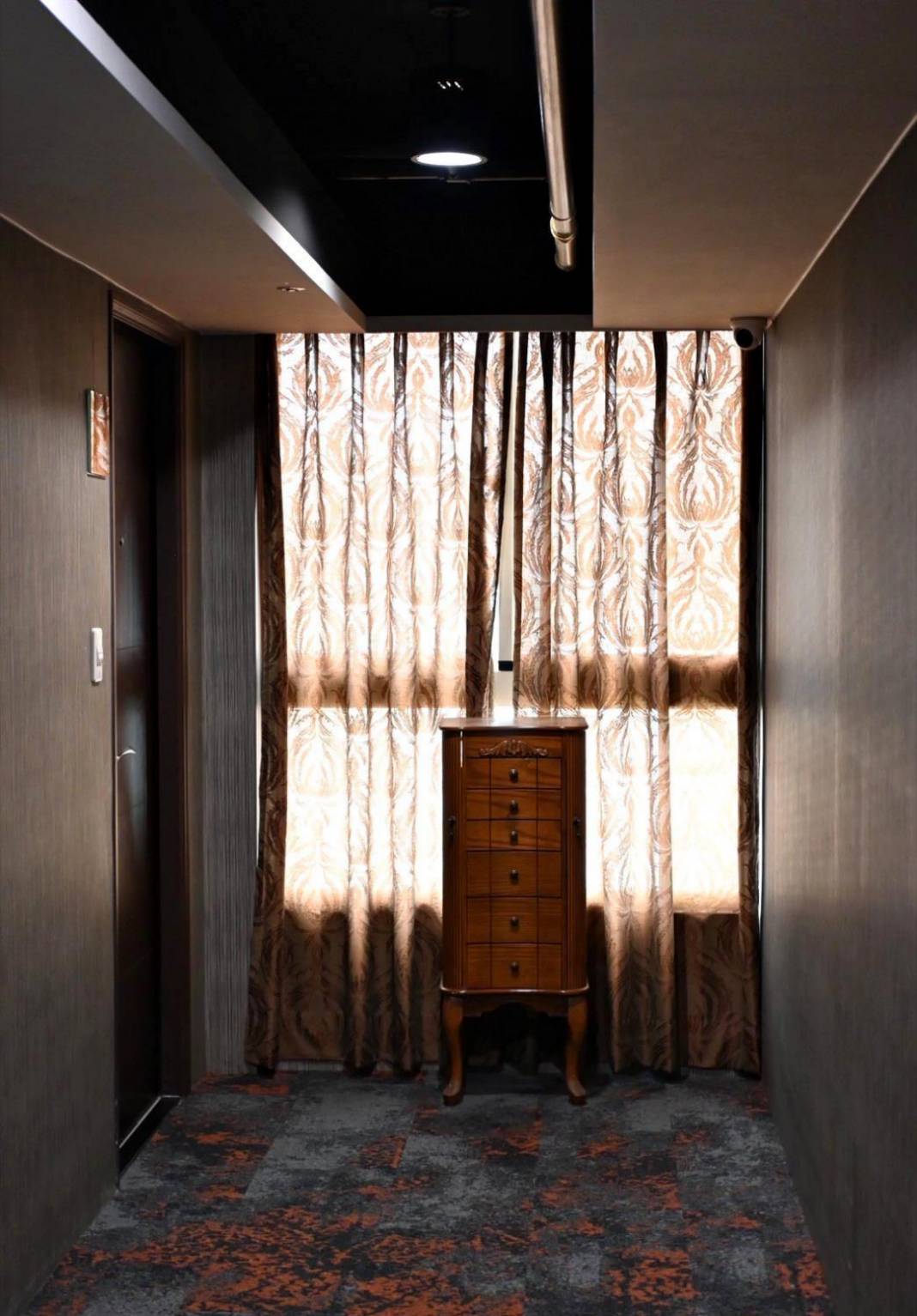 台中市西屯區住宿推薦｜文華道會館In One City Inn｜免費停車設施多元附舒緩泡腳池，步行即達逢甲夜市，吃喝玩樂、生活機能便利的文華道 ...