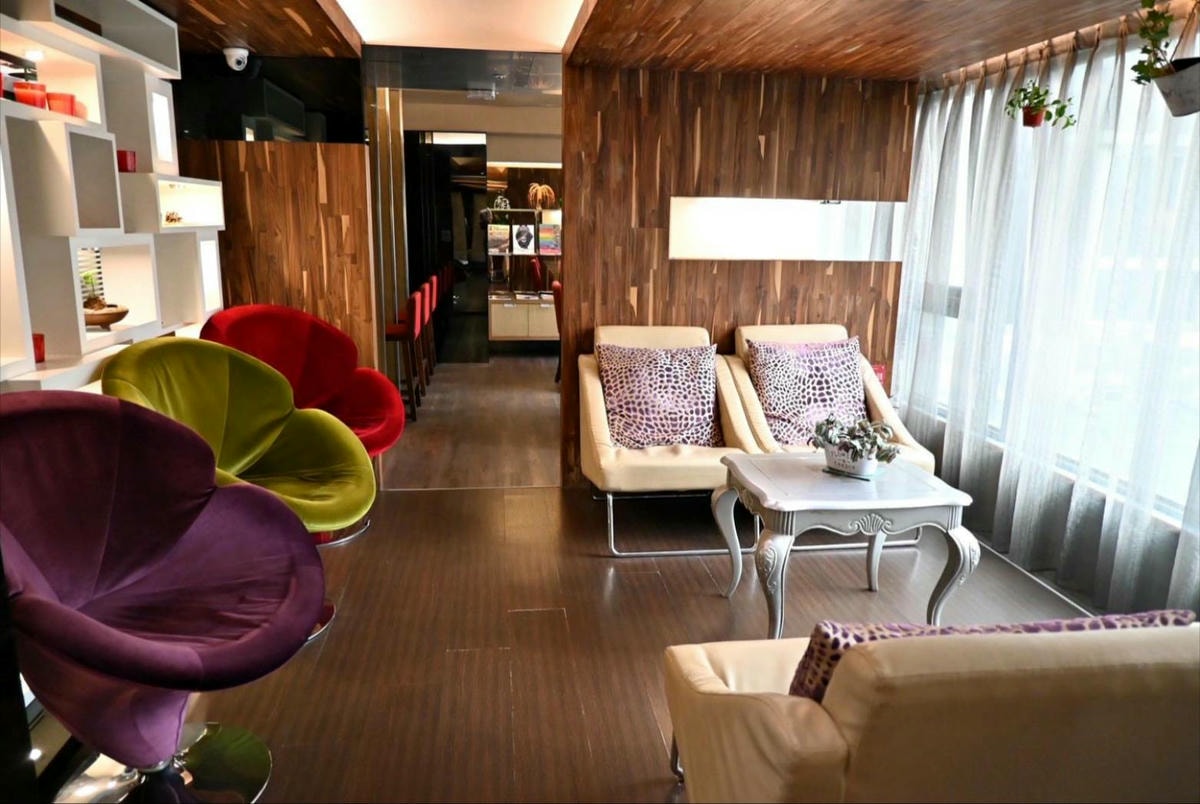 台中市西屯區住宿推薦｜文華道會館In One City Inn｜免費停車設施多元附舒緩泡腳池，步行即達逢甲夜市，吃喝玩樂、生活機能便利的文華道 ...