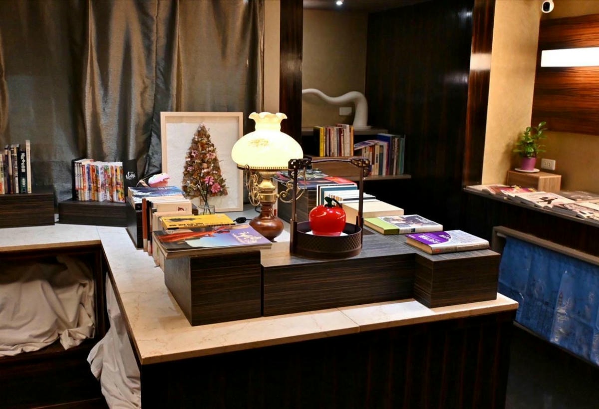 台中市西屯區住宿推薦｜文華道會館In One City Inn｜免費停車設施多元附舒緩泡腳池，步行即達逢甲夜市，吃喝玩樂、生活機能便利的文華道 ...