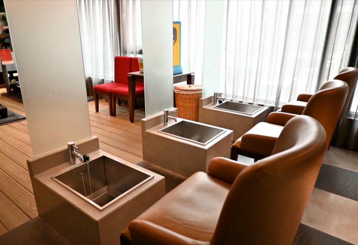 台中市西屯區住宿推薦｜文華道會館In One City Inn｜免費停車設施多元附舒緩泡腳池，步行即達逢甲夜市，吃喝玩樂、生活機能便利的文華道 ...