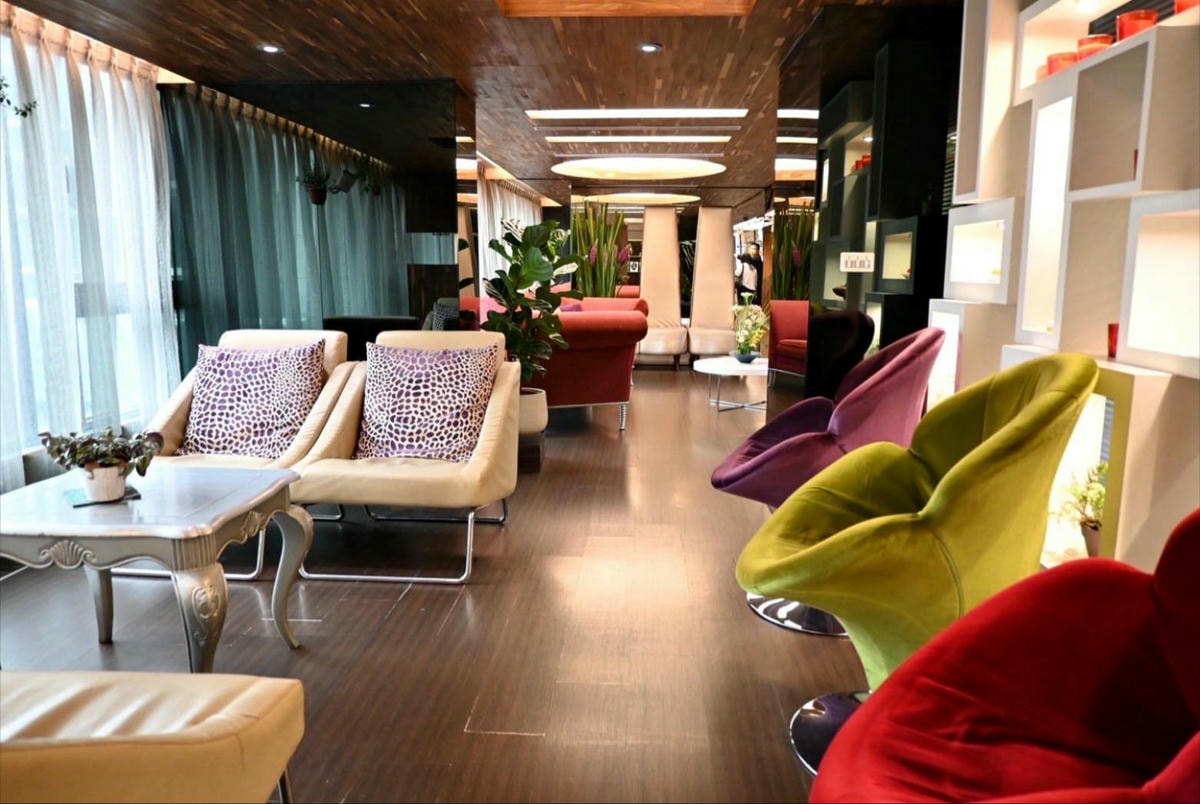 台中市西屯區住宿推薦｜文華道會館In One City Inn｜免費停車設施多元附舒緩泡腳池，步行即達逢甲夜市，吃喝玩樂、生活機能便利的文華道 ...