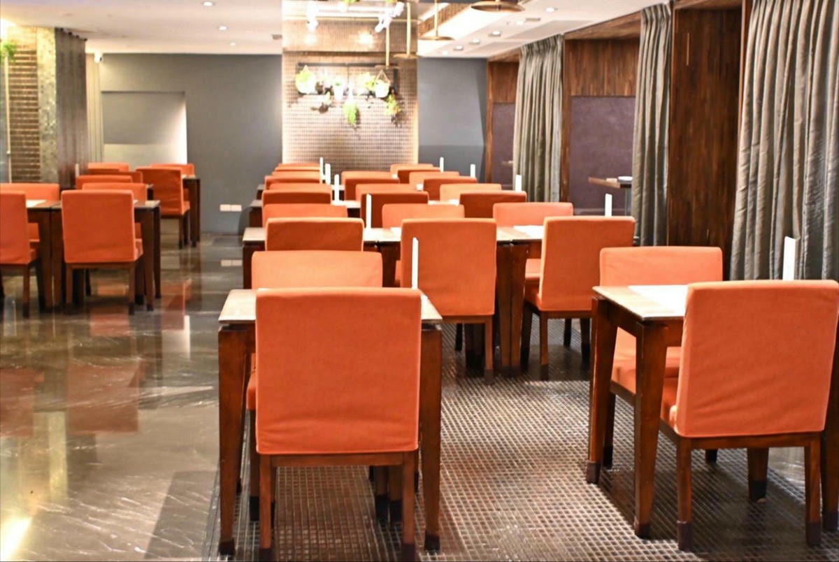 台中市西屯區住宿推薦｜文華道會館In One City Inn｜免費停車設施多元附舒緩泡腳池，步行即達逢甲夜市，吃喝玩樂、生活機能便利的文華道 ...