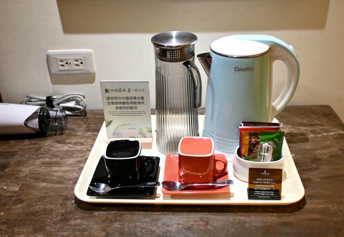 台中市西屯區住宿推薦｜文華道會館In One City Inn｜免費停車設施多元附舒緩泡腳池，步行即達逢甲夜市，吃喝玩樂、生活機能便利的文華道 ...