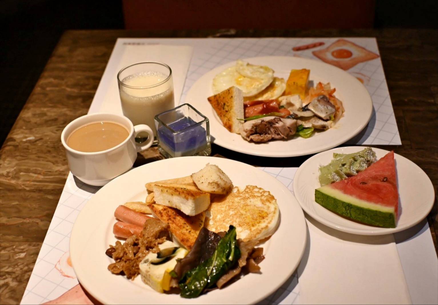 台中市西屯區住宿推薦｜文華道會館In One City Inn｜免費停車設施多元附舒緩泡腳池，步行即達逢甲夜市，吃喝玩樂、生活機能便利的文華道 ...